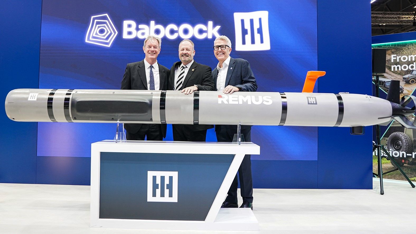 HII and Babcock Join Forces to Integrate Unmanned Underwater Vehicles ...